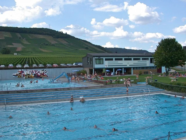 Freibad Ellenz-Poltersdorf - Camping Happy Holiday